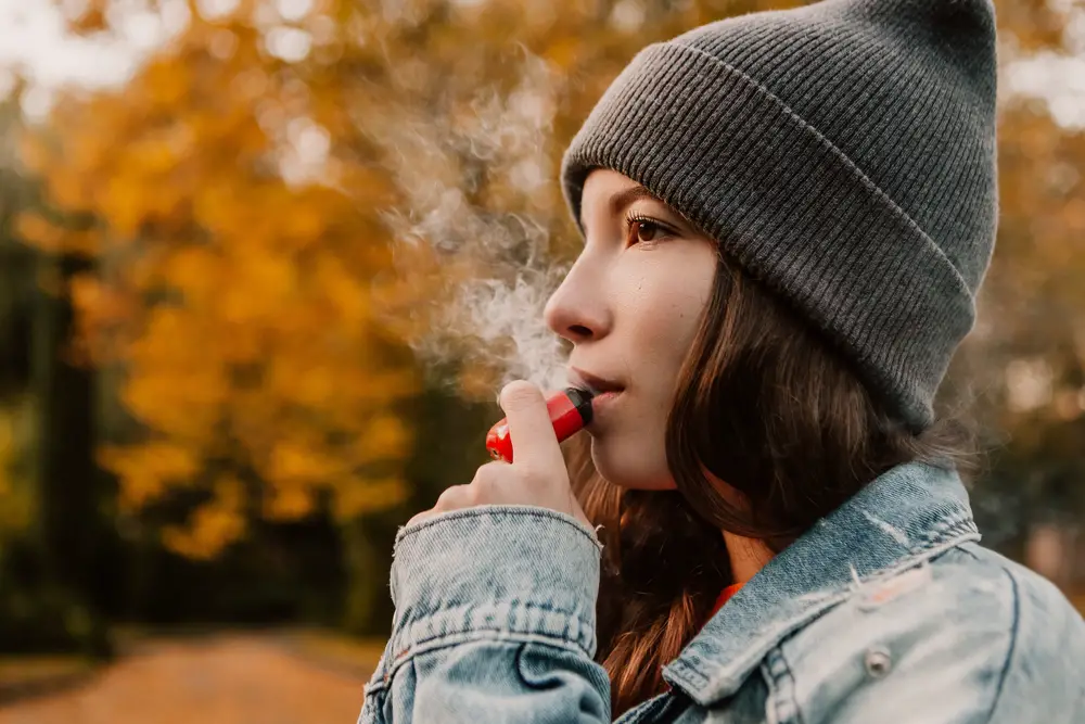 Doctor Shares What Happens To Your Body Immediately After Vaping, Even ...