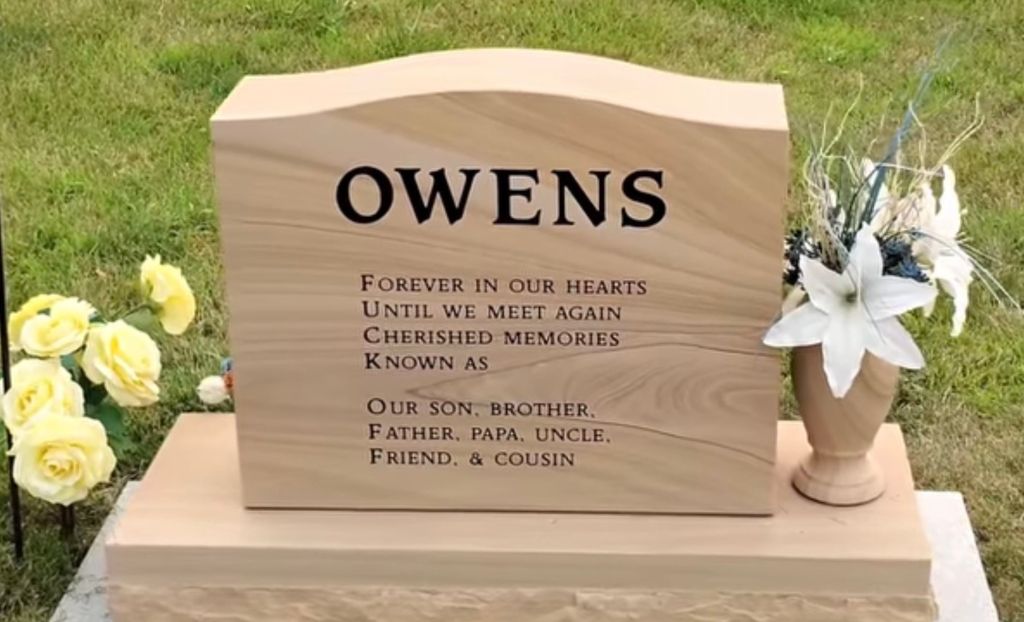 Dad’s Gravestone Received Major Backlash After People Spot ‘Secret’ Message